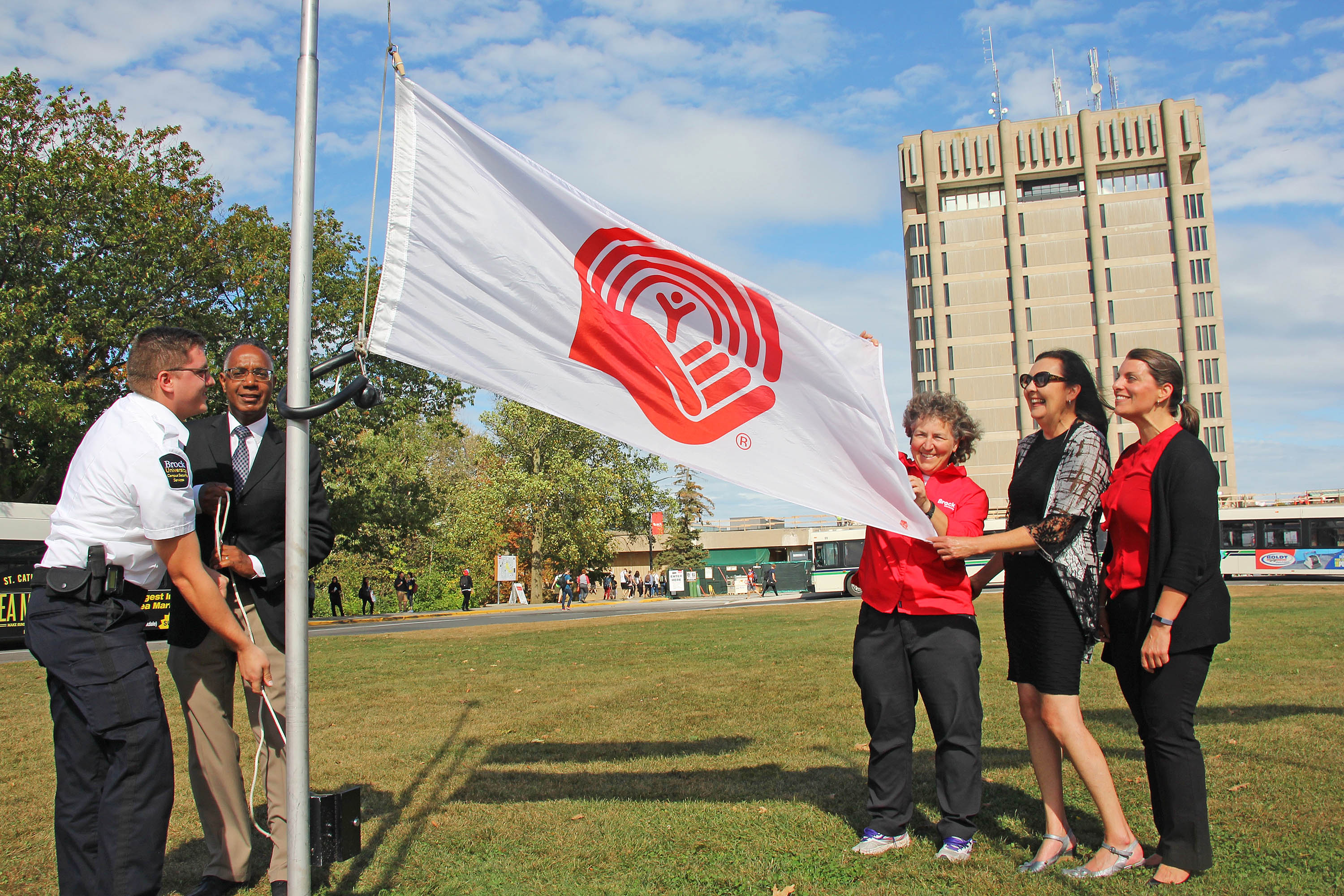 United Way flagraising 2 RS – The Brock News