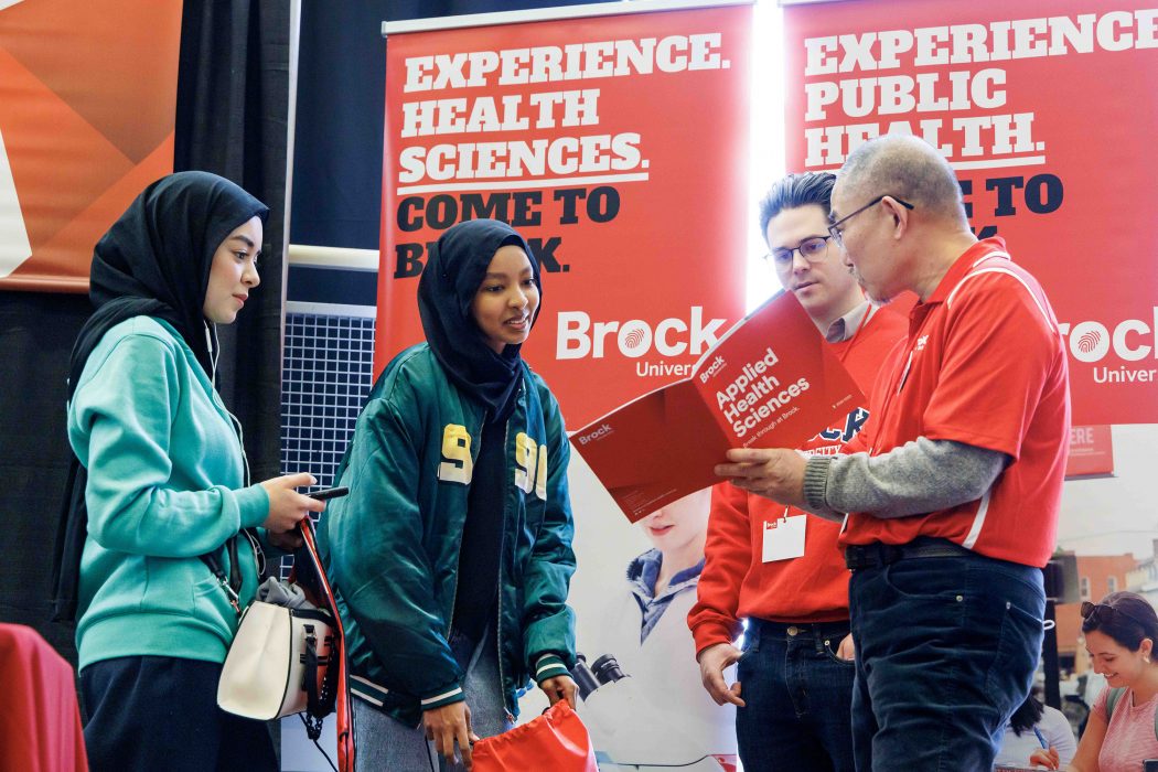 GALLERY: Thousands of Badger hopefuls take in Brock experience at Open ...